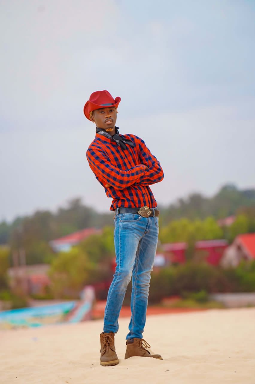« Indo ak Cowboy »: Zbest family s’habille western