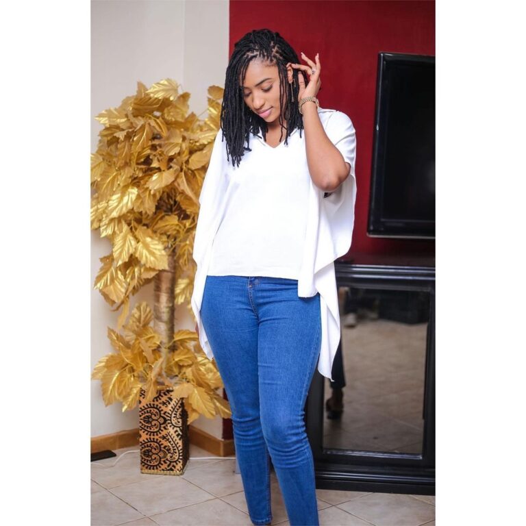 (04 photos) : Le look simple et décontracté de l’actrice Amy Léa ...