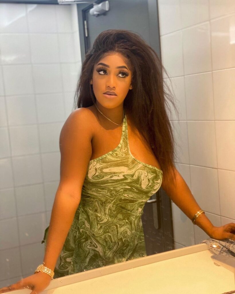 (04 photos) : Lysa, l’épouse de Pod, plus torride que jamais