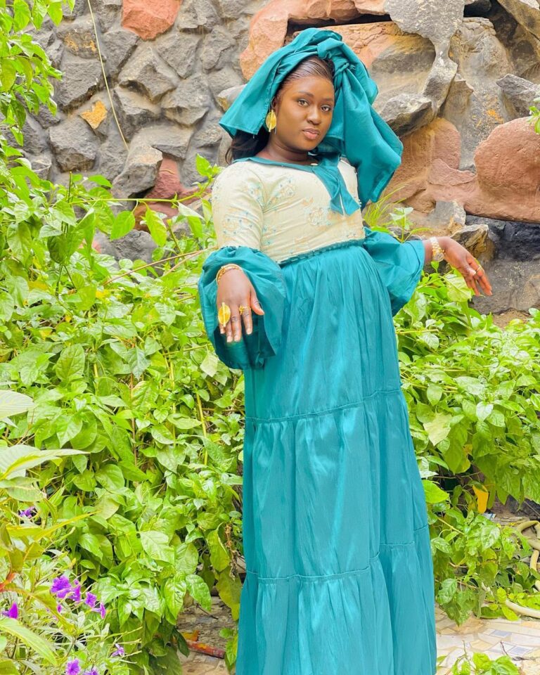 (03 photos) : L’actrice Ngoné de la série Famille Sénégalaise chaude ...