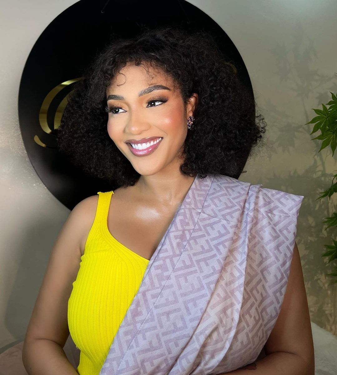 (09 photos) : Po.itrine XXl sublimée par un tatouage, Adja Diallo est Waouh