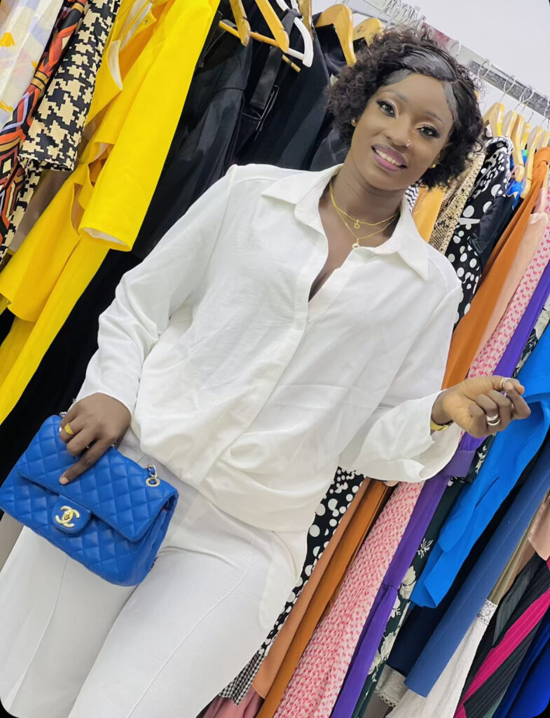 Chic et charmante: L’actrice Coumba Bou Ndaw étale son élégance et sa ...