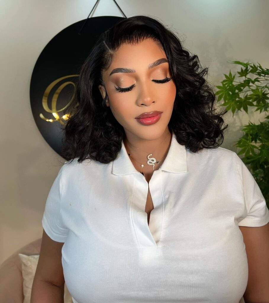 (09 photos) : Make up sophistiqué, coiffure in, Adja Diallo est plus ...