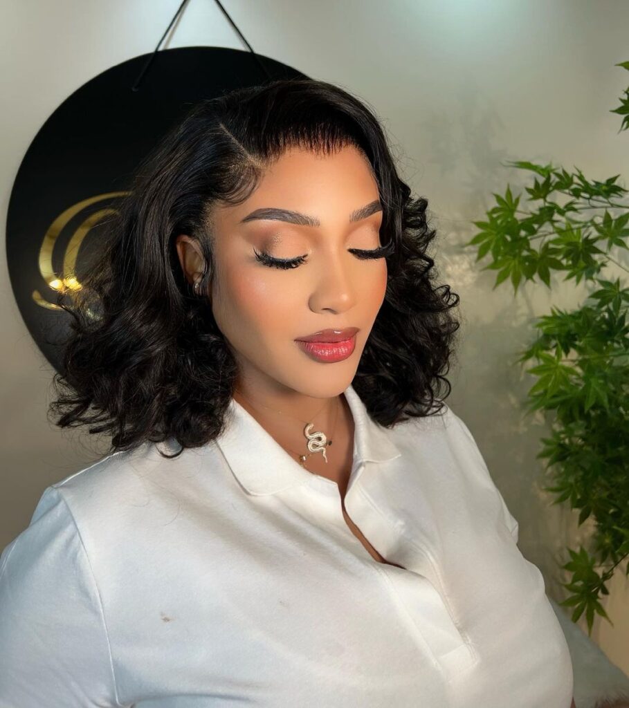 (09 photos) : Make up sophistiqué, coiffure in, Adja Diallo est plus ...