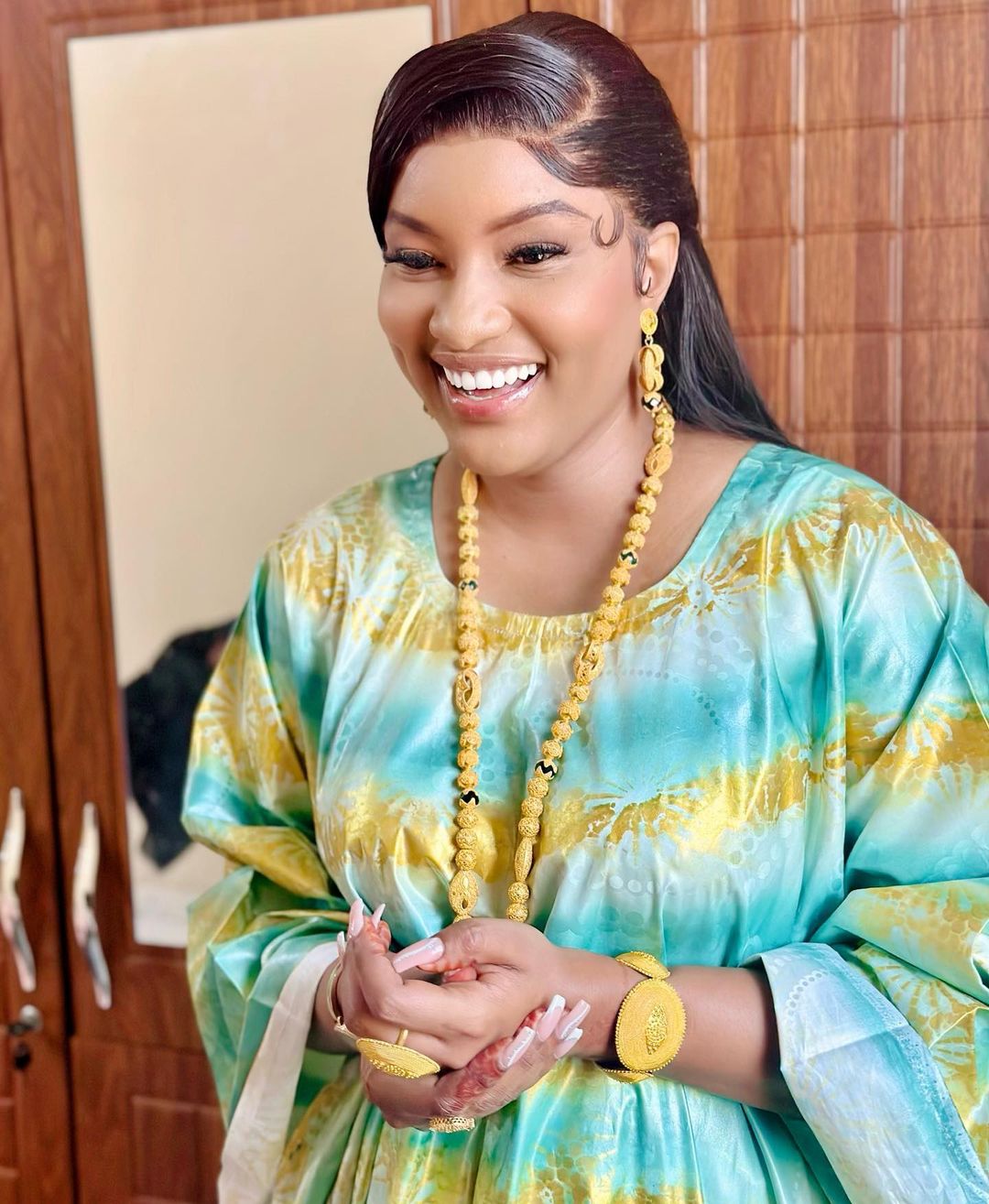 (04 photos) : Devenue Mme Fall, Adama Anoushka dévoile les belles ...