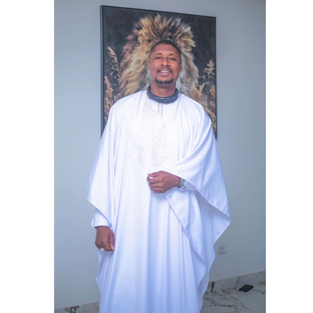 (04 photos) : Bathie Massamba, le thiof des jeunes filles, s’affiche ...