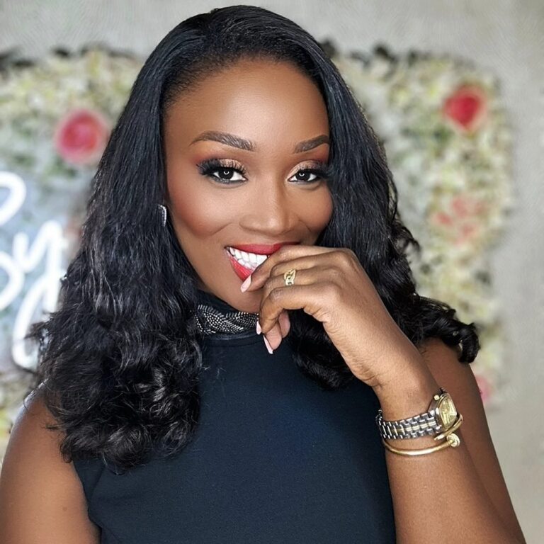 (04 photos) : Le make up parfait de l’actrice Dibor fascine les internautes