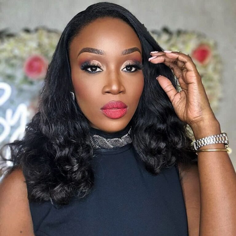 (04 photos) : Le make up parfait de l’actrice Dibor fascine les internautes