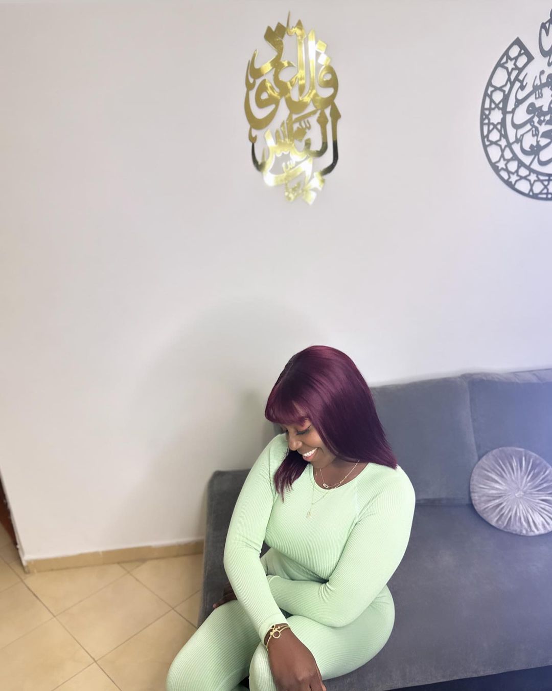 (04 photos) : Maman Café avec… refait surface avec un look d’enfer