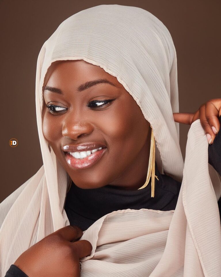 (03 photos) : Belle et naturelle, Diarra (Infidèles) séduit ses followers