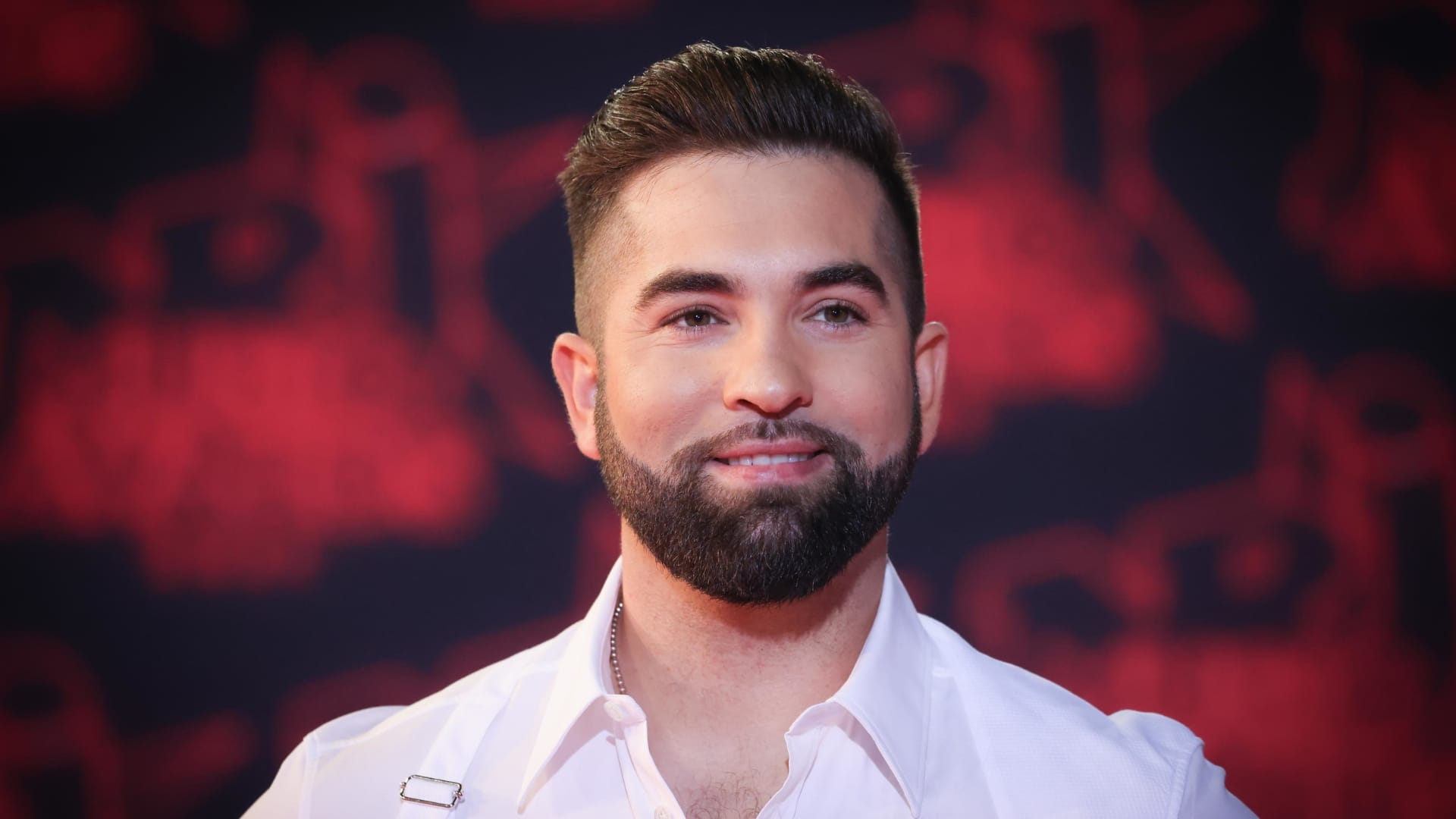 Kendji Girac, un cœur en or : rencontre émouvante avec une fan nonagénaire