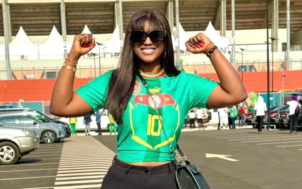 (04 Photos) – Mia Guissé illumine la toile avec ses belles photos.