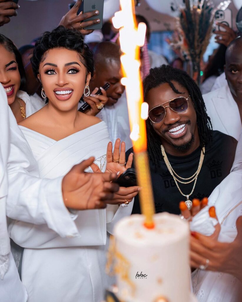 (04 photos d’anniversaire): Les belles images de Sokhna Aidara et Wally ...